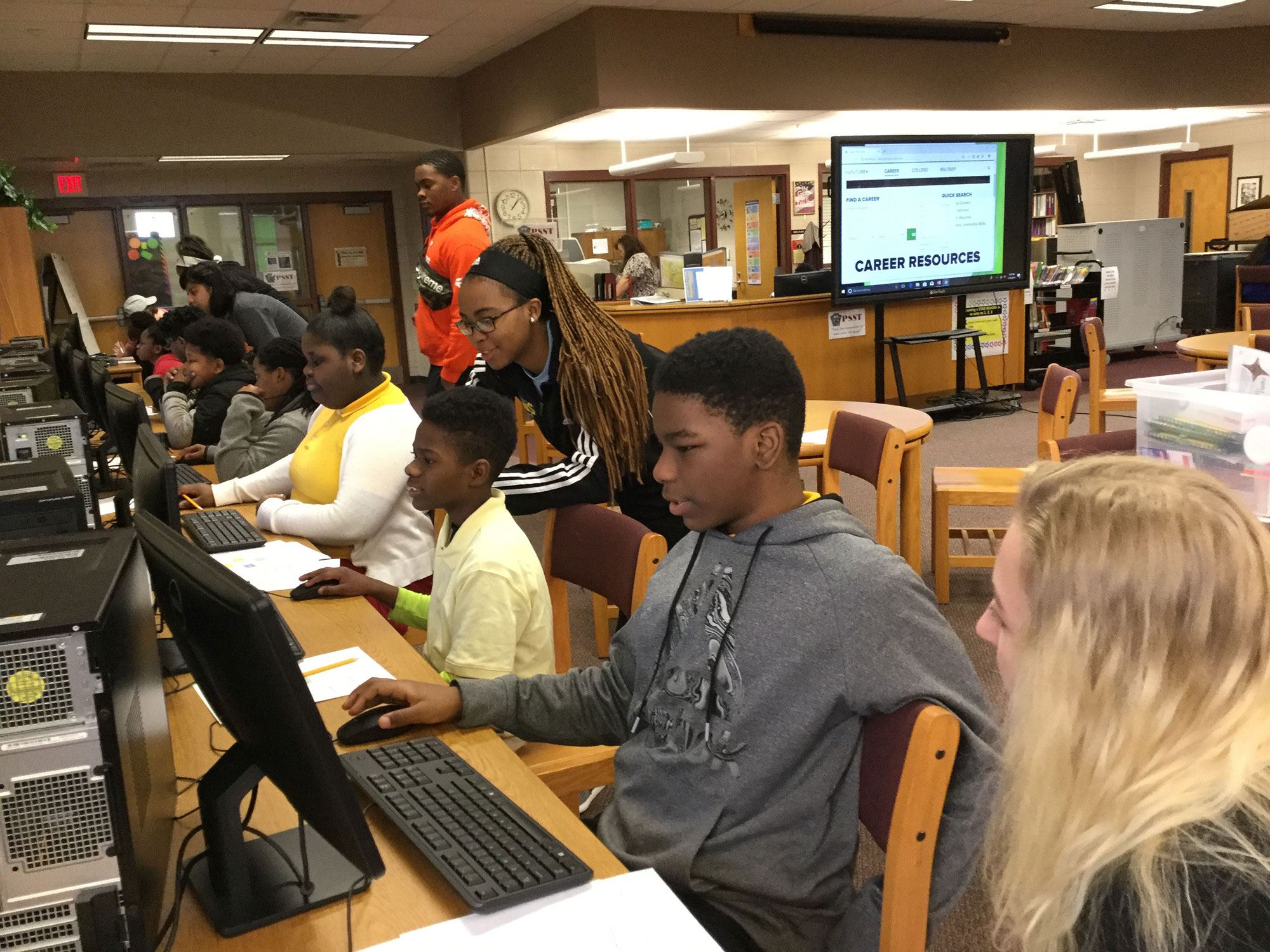 Mentorship program helps middle-schoolers plan for the future - The Den