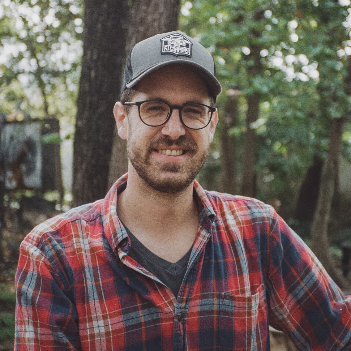 Mercer employee starts T-shirt project to help Macon businesses