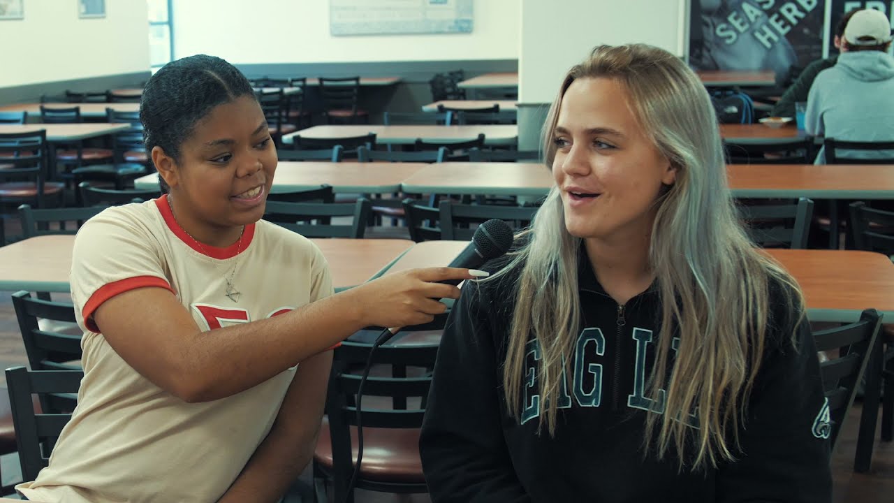 “Bear on the Street” Thanksgiving edition, with Hunter Gause - The Den