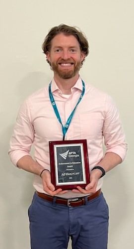 Physical therapy faculty, student receive state recognition