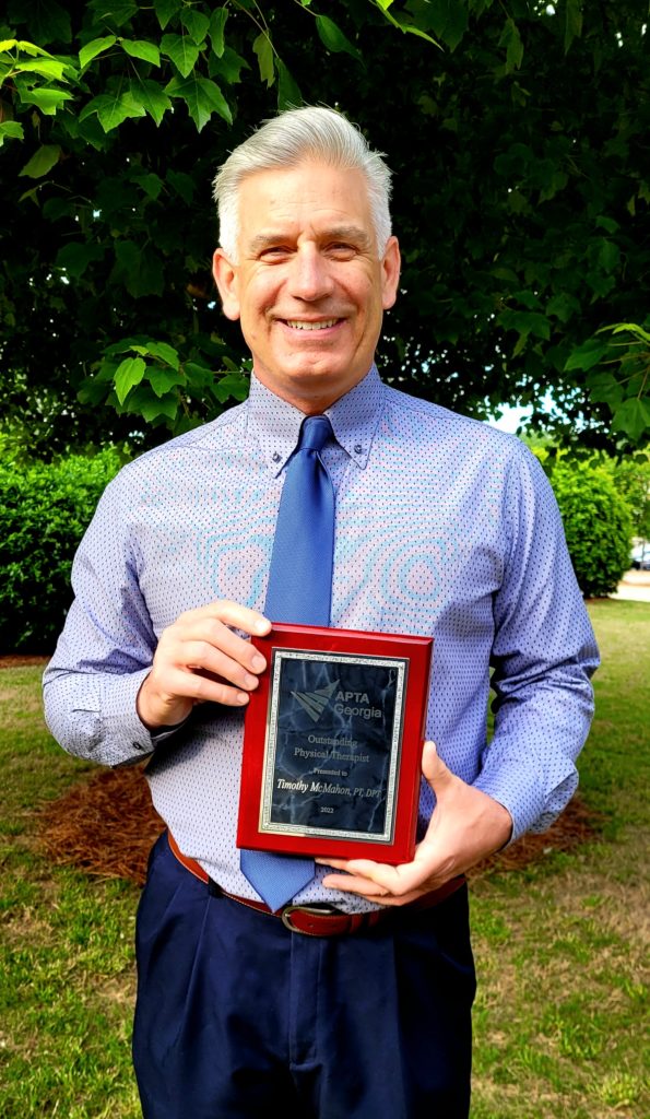 Physical therapy faculty, student receive state recognition