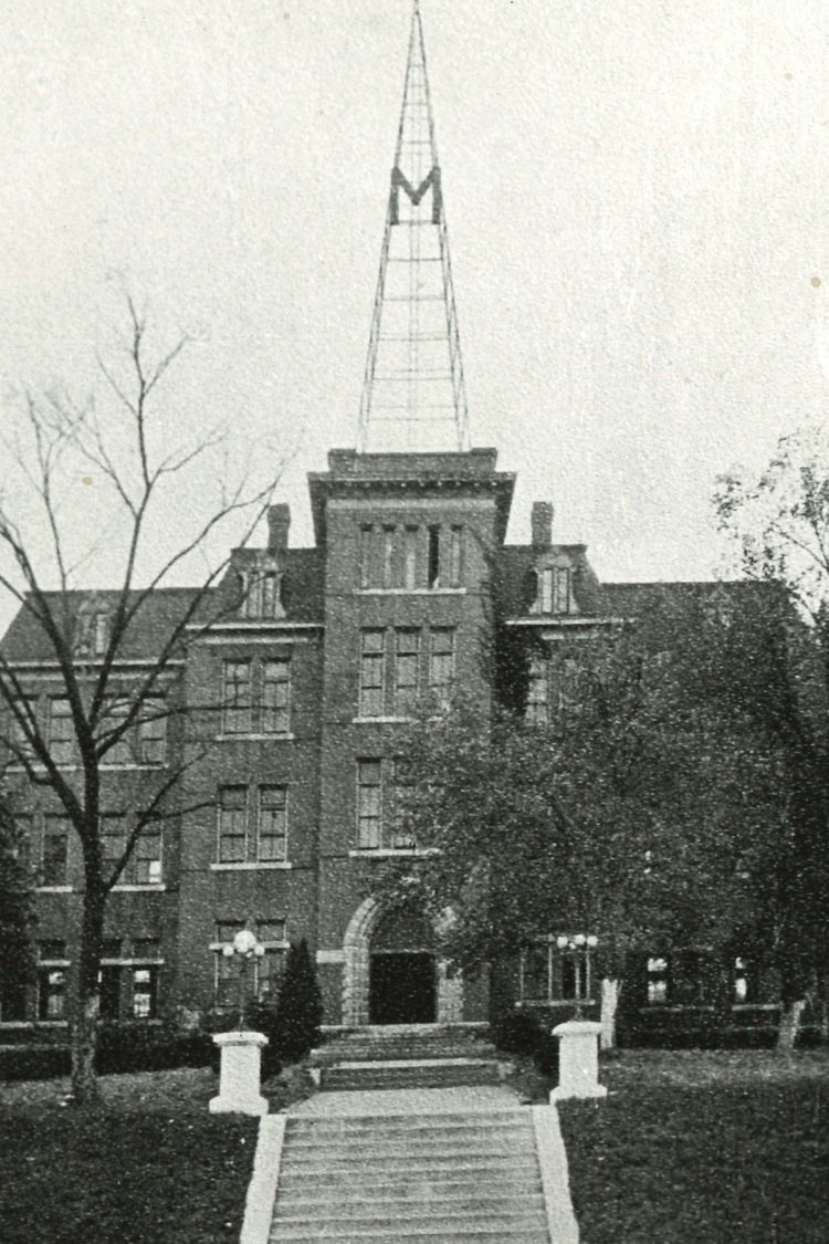Macon’s first radio station started 100 years ago at Mercer