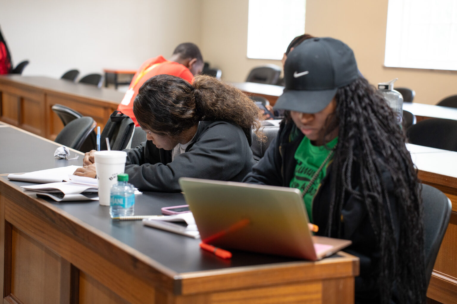High school students get taste of law school at Mercer camp