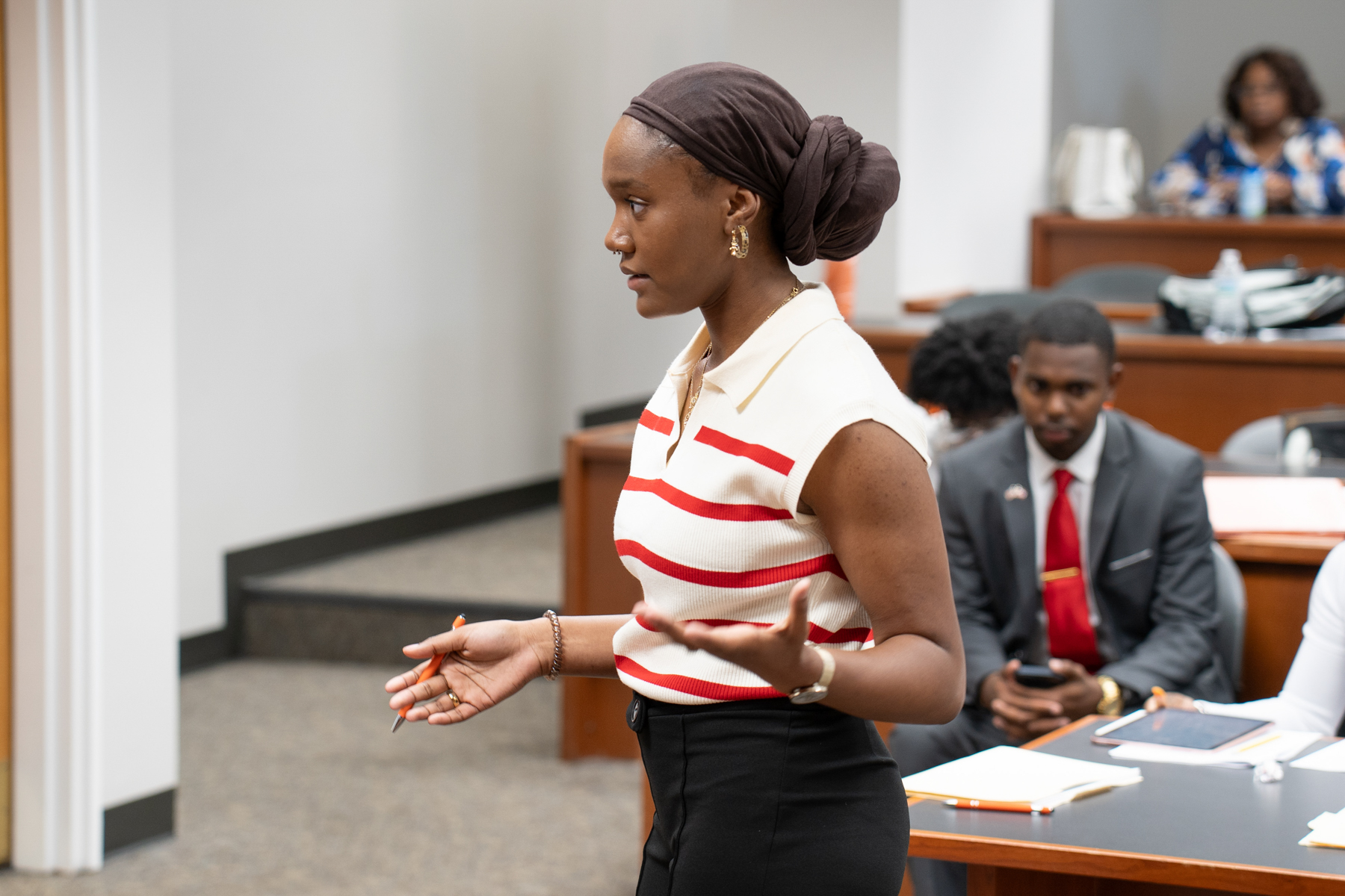 High school students get taste of law school at Mercer camp